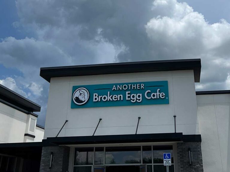 Another Broken Egg Cafe Now Open in Clermont | South Lake Tablet